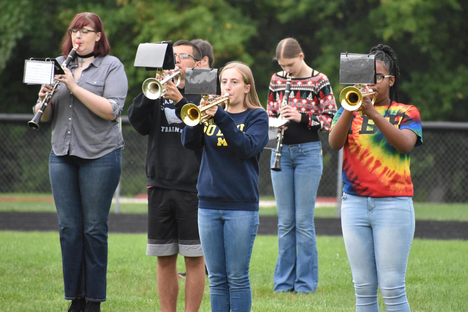 SLHS band is off to a great start with Mr. Lawhorne – Shark Scene